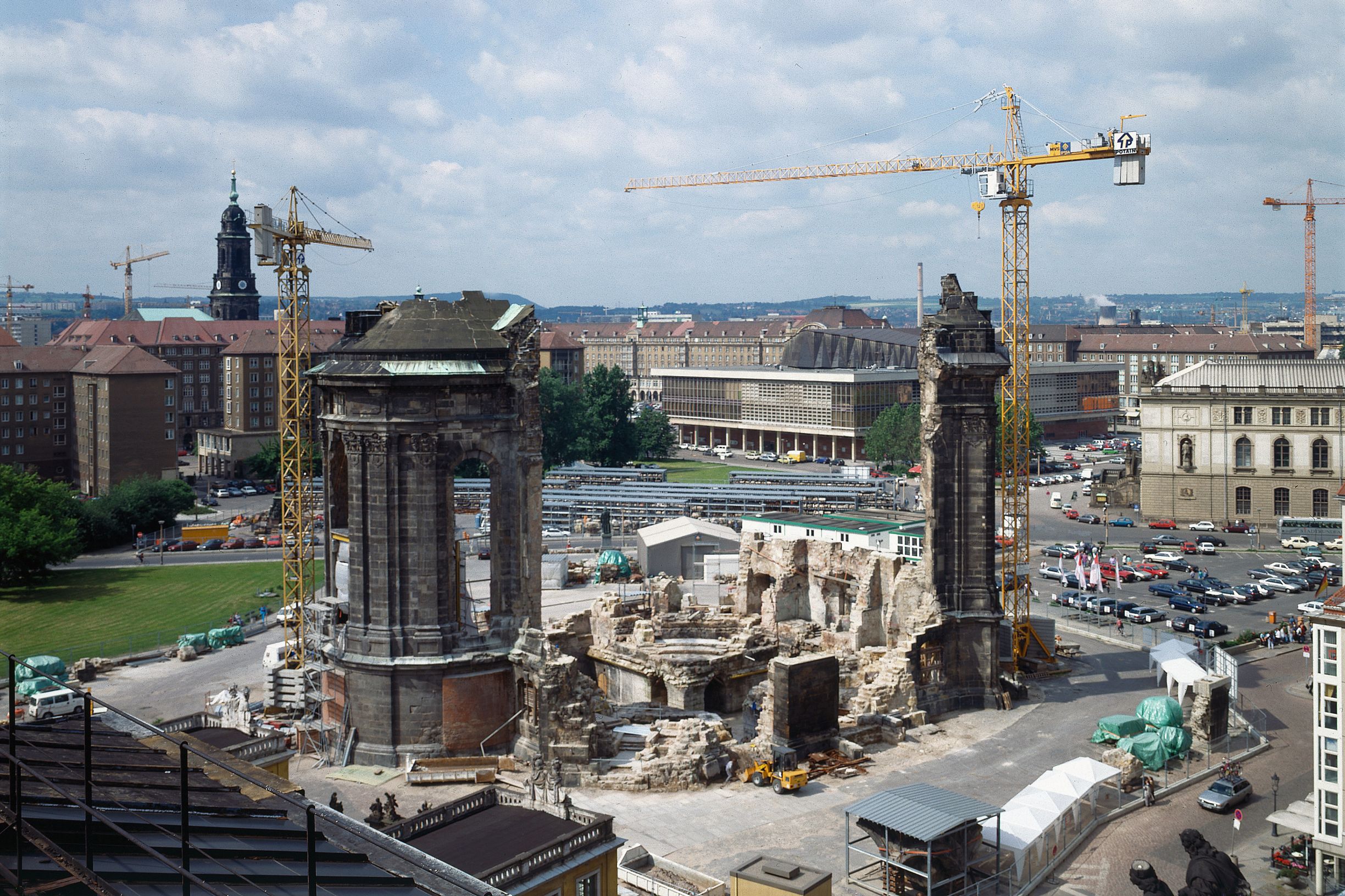 Reconstruction of the Frauenkirche Dresden
