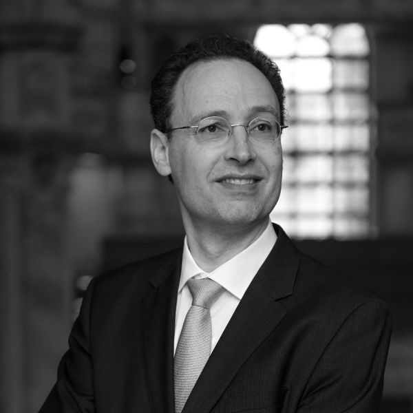 In memoriam: Samuel Kummer